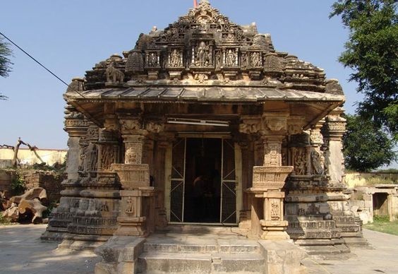 9 Famous Temples in Rajasthan - Geek of Adventure