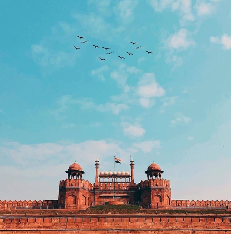 10 Famous Places to Visit In Delhi - Geek of Adventure