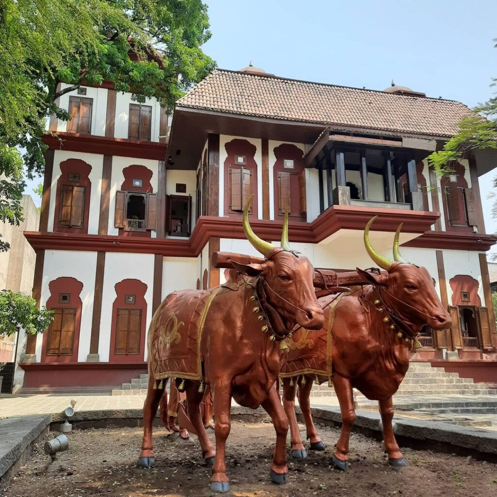 15 Famous Tourist Places in Pune - Geek of Adventure