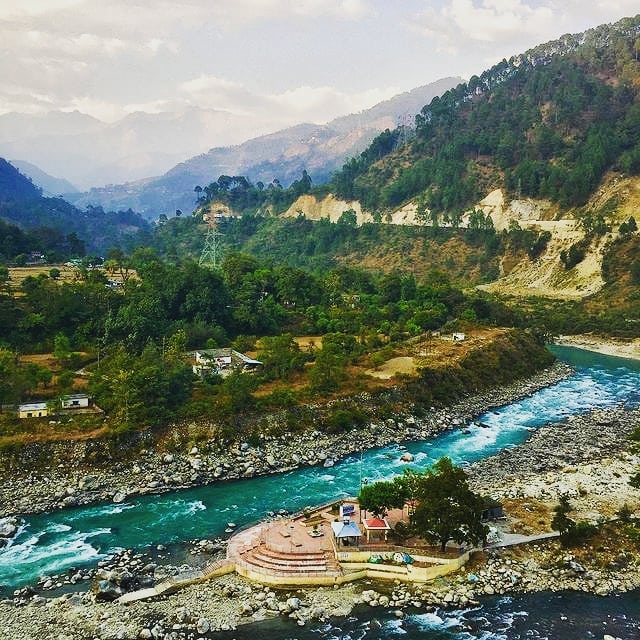 Auli Tourism: The skiing destination of India : Famous Tourist Places ...